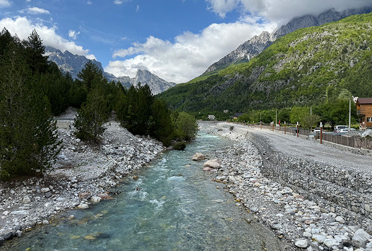 6 imprescindibles qué ver y hacer en los Alpes Albaneses